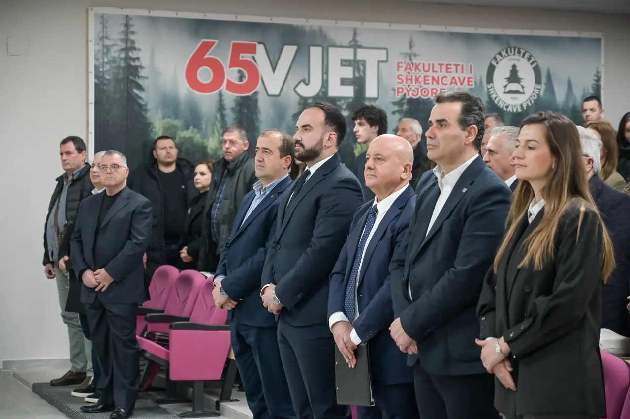 AUT brings together experts and students on forests, in the presence of ...